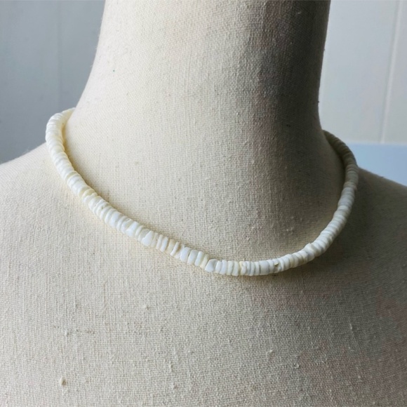 Vintage | Jewelry | Hawaiian Puka Shell Vintage 96s Genuine Beaded ...